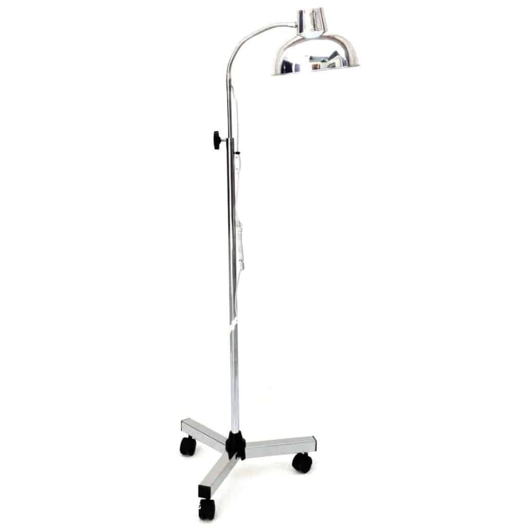 Lampara De Chicote Tripie Cromado - Mobiliario Medico MagnoMedico Lampara De Chicote Tripie Cromado - Mobiliario Medico MagnoMedico